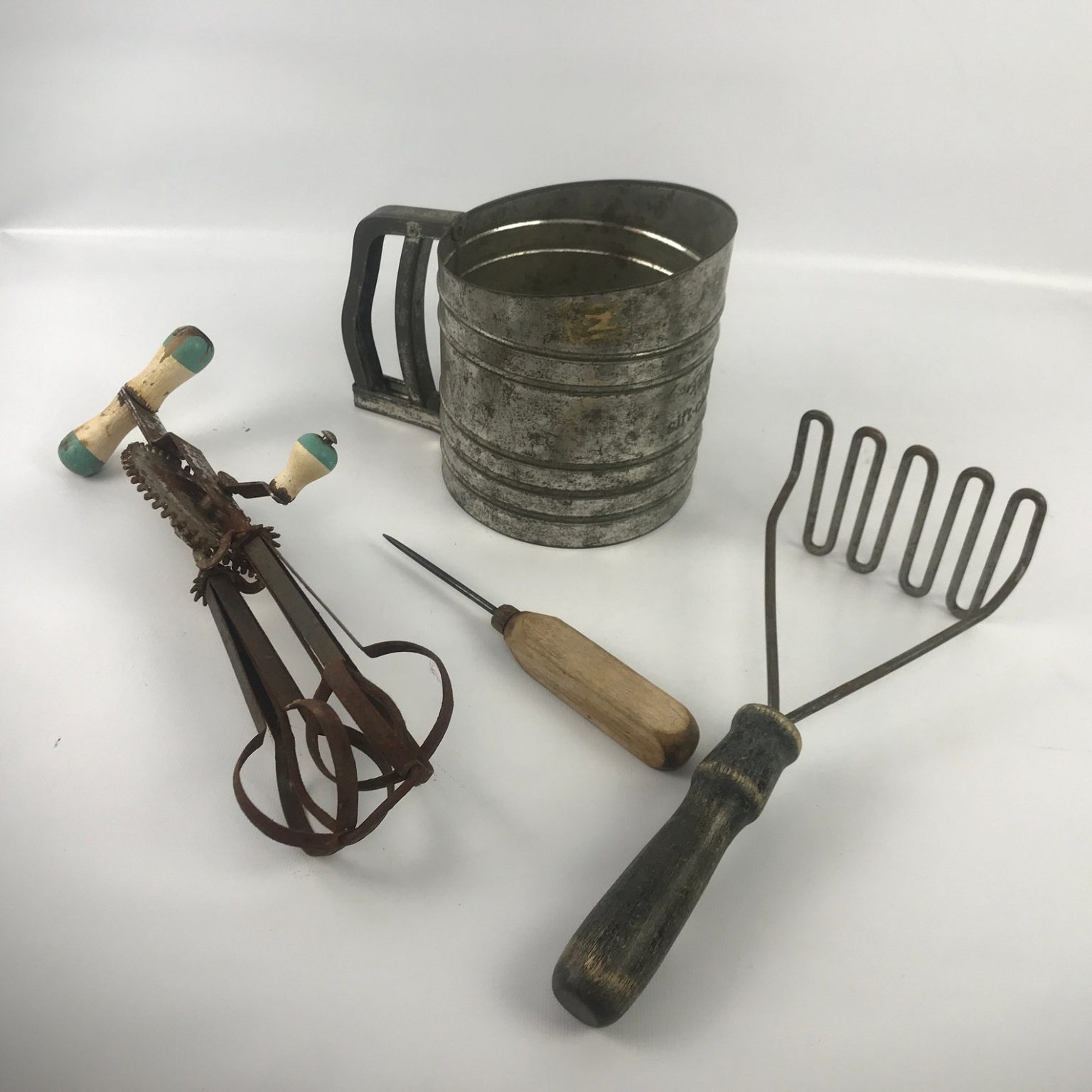 50s and 60s Kitchen Reminiscing Activities for Seniors