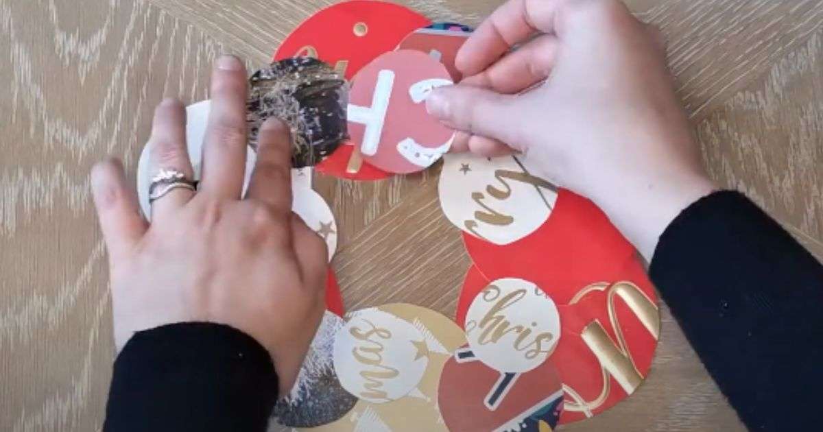 Easy Christmas Wreath Craft for Seniors in Aged Care