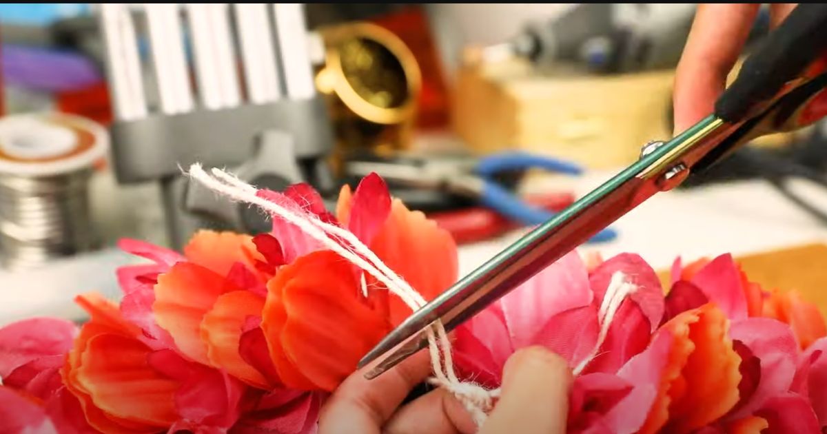 Hawaiian Lei Craft - Activity for Seniors